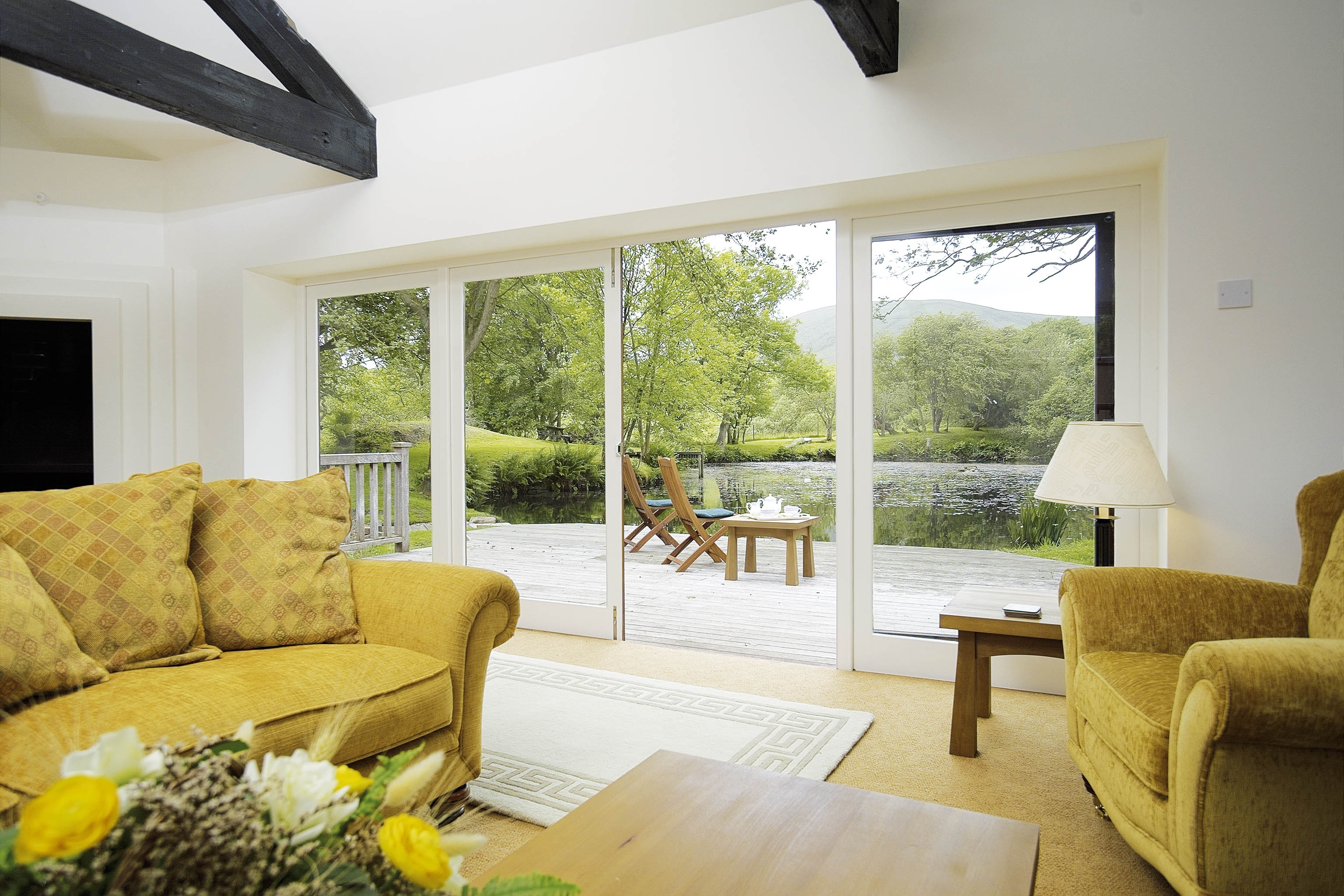 Lakeside Lounge - Wolfen Mill Boutique Self Catering